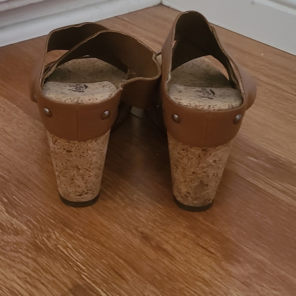 Brown Platform Sandals - Gem